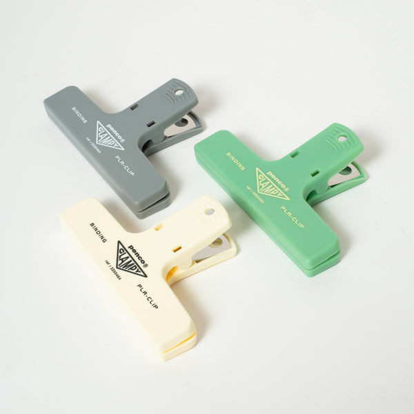 Plastic Utility Clip, Grey - Egg Press